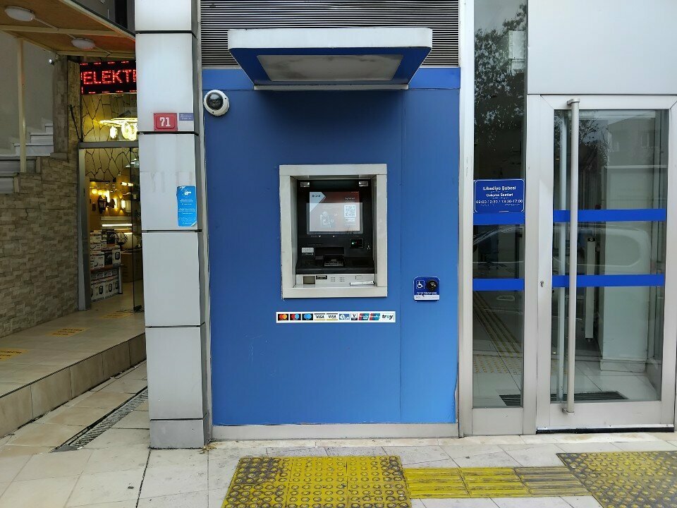 ATM'ler QNB ATM, İstanbul, foto