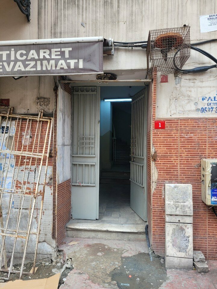 Peruk, kaynak, çıtçıtlı kaynak saç üreticileri Taç Peruk, İstanbul, foto