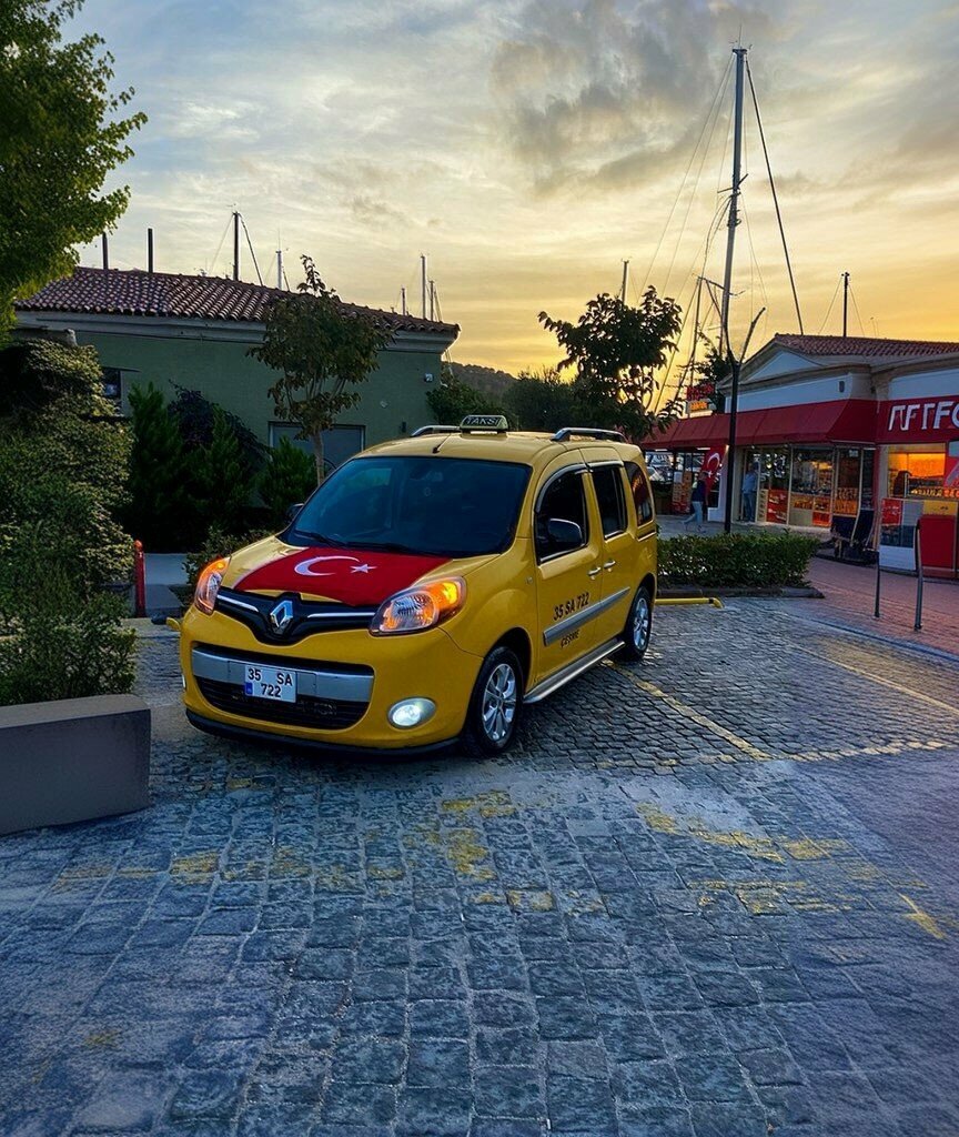 Taksi Çeşme Taksi, Çeşme, foto