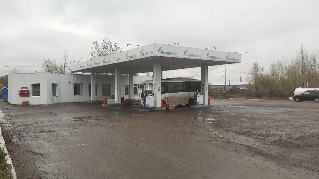 Benzin istasyonu Gazpromneft, Krasnoyarsk, foto