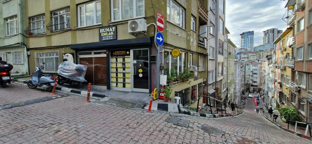 Emlak ofisi Hunat Emlak Danışmanlığı, İstanbul, foto