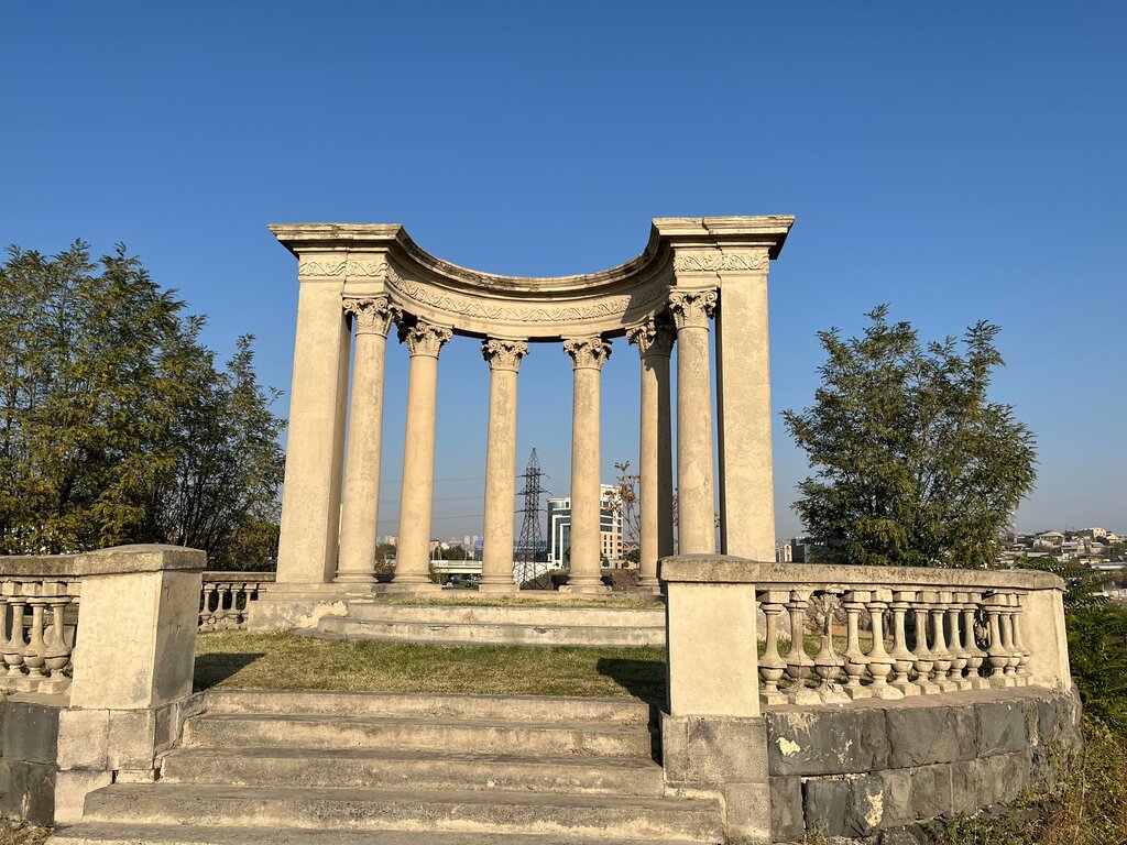 Anıt, heykel haxtanaki 30-n amyak, Erivan, foto