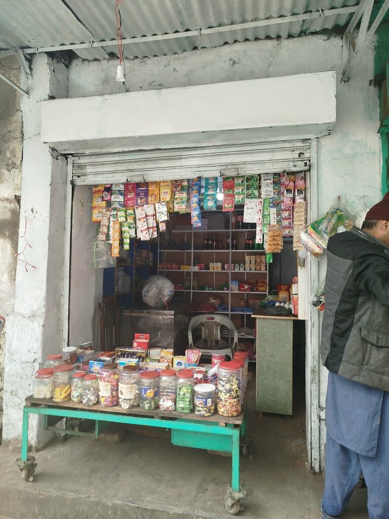 Büyük mağazalar Heera general store, Lahor, foto