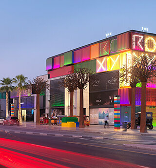 Alışveriş merkezleri Box Park, Dubai, foto