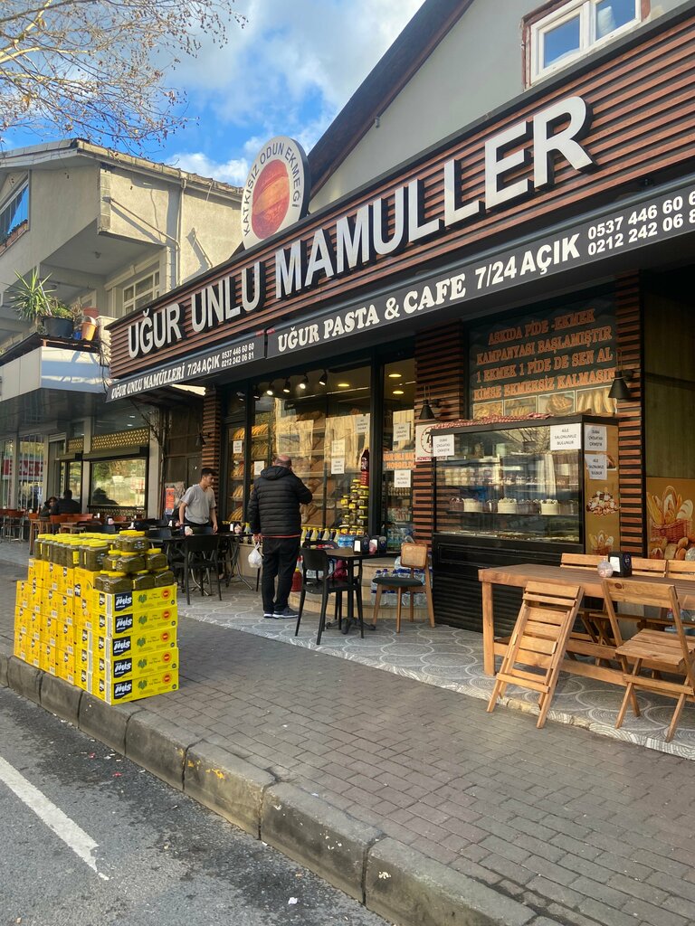Ekmek fırını Uğur Unlu Mamulleri, İstanbul, foto