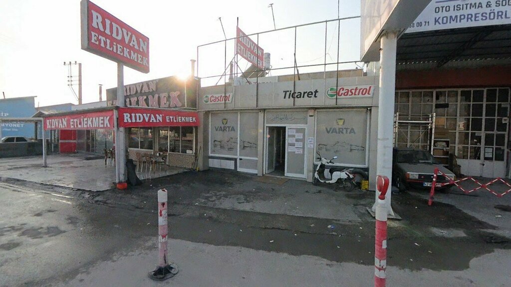 Otomobil yedek parçaları Eserzade Ticaret, Konya, foto