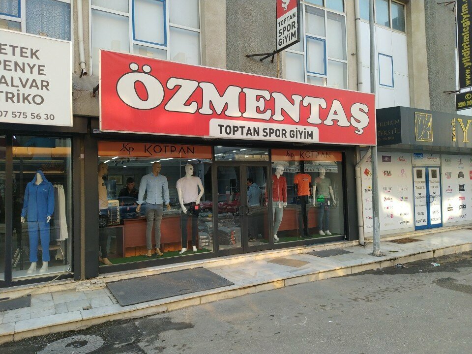 Giyim mağazası Özmentaş, Konya, foto