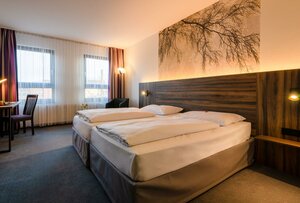 City Hotel Fortuna (Baden-Württemberg, Reutlingen, Am Echazufer), otel  Reutlingen'dan