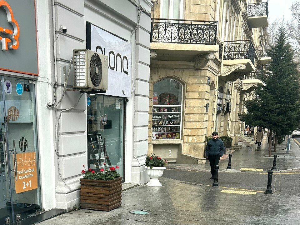 Elektronik sigara satış noktaları Plona, Bakü, foto