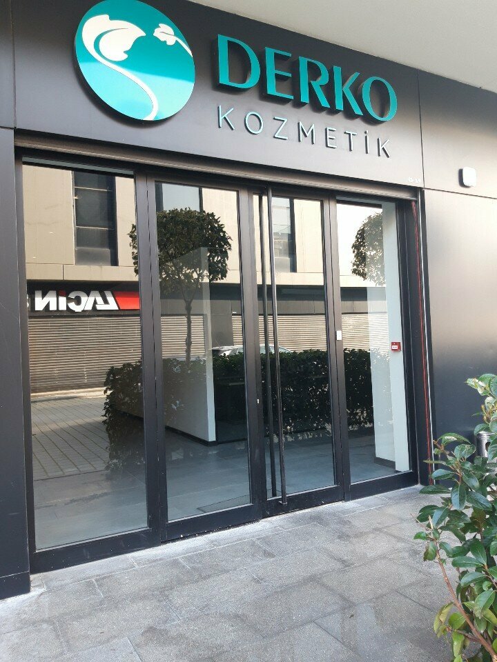 Kozmetik ve parfümeri firmaları Derko Kozmetik, İzmir, foto