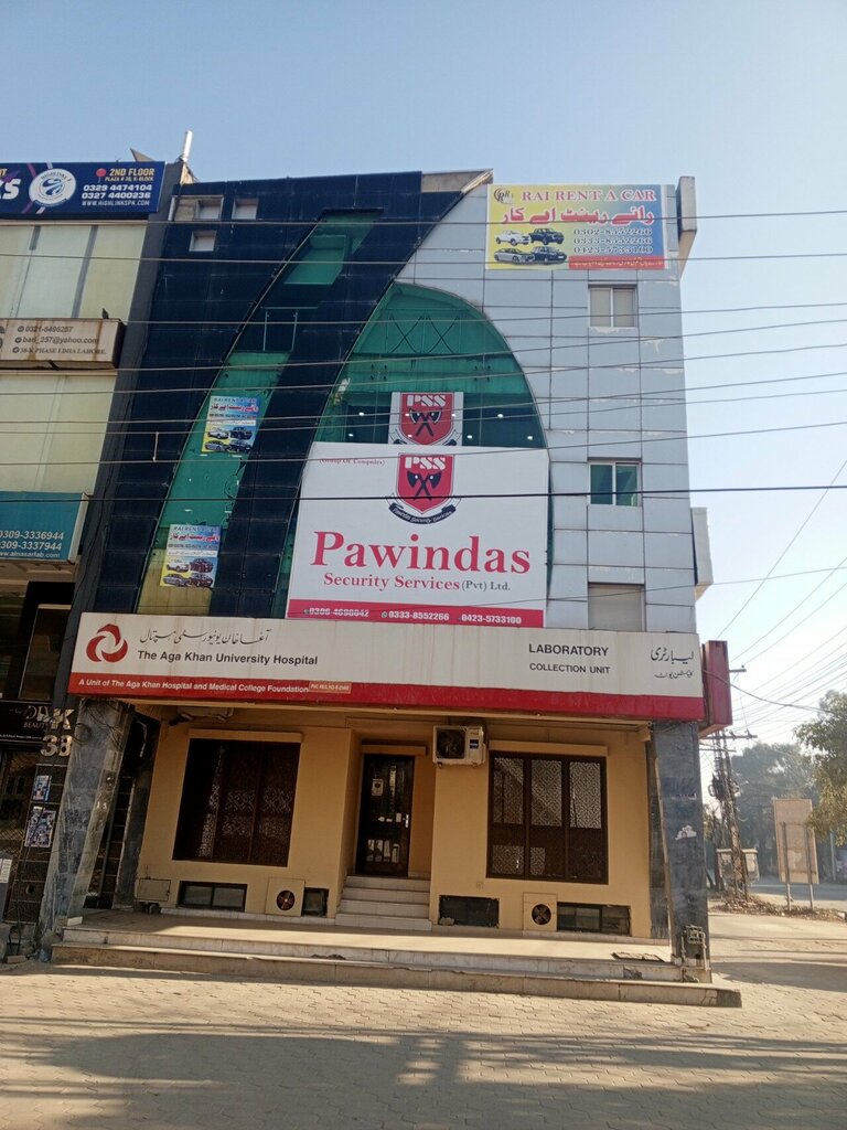 Kullan-bırak otomobiller Rai rent A car, Lahor, foto