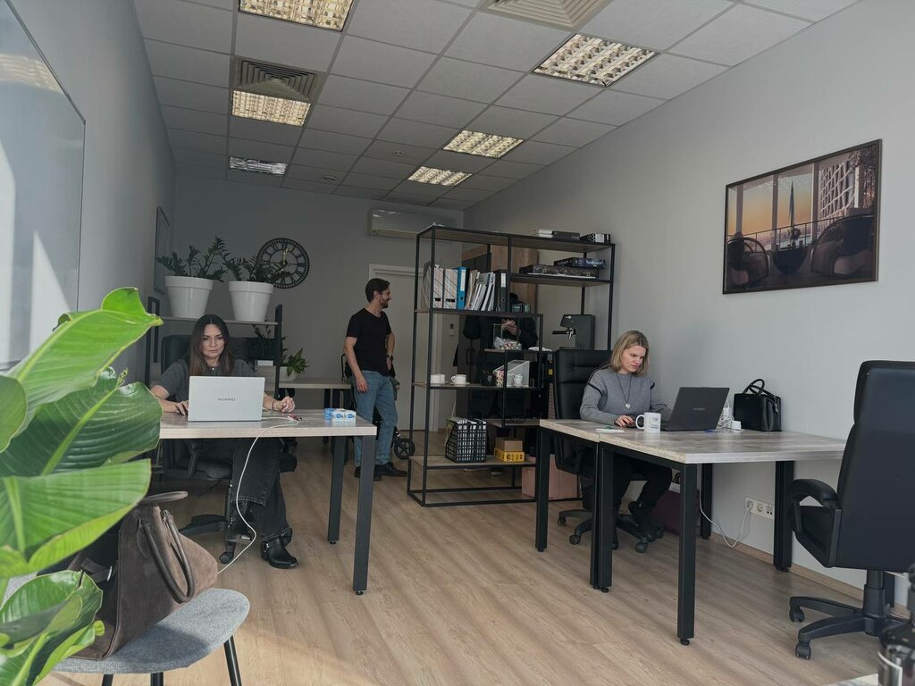 Emlak ofisi At Home, Saint‑Petersburg, foto