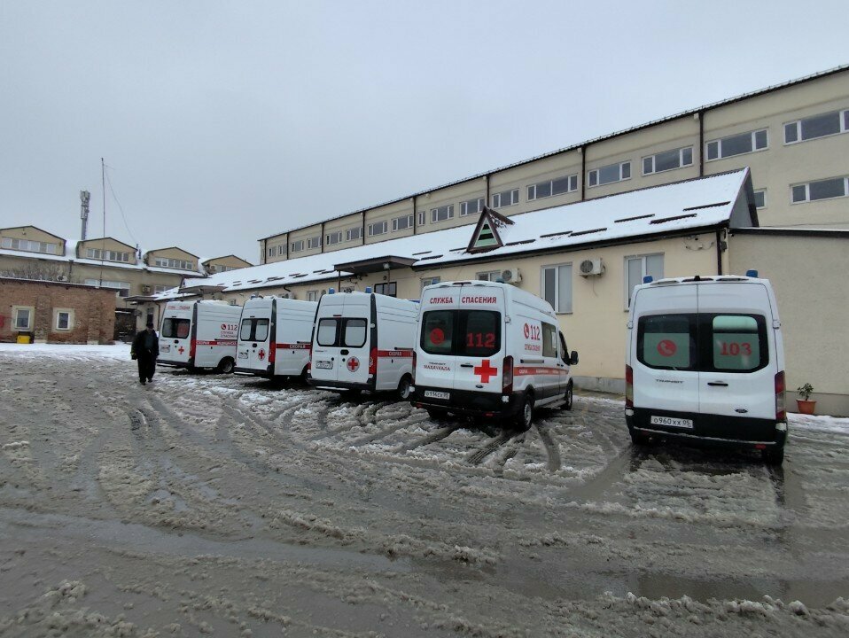 Acil tıbbi yardım hizmeti Ambulance station, Makhachkala, foto