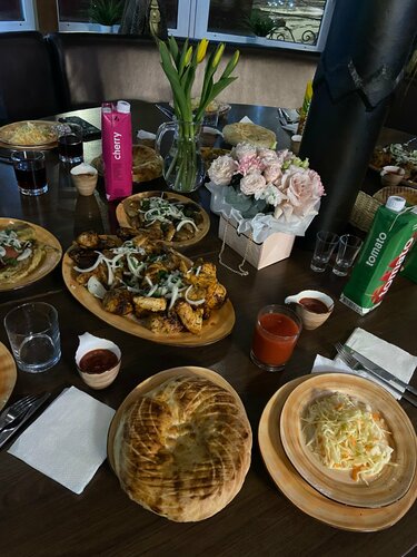 Kafe Vstrecha, Naberejniye Çelny (Yar Çallı), foto