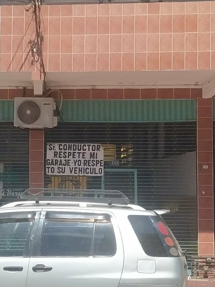 Otopark alanı Garaje, Santa‑Krus, foto