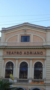 Teatro Adriano (Piazza Cavour No:20), sinemalar  Roma'dan