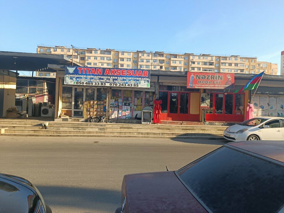 Mefruşat Nəzrin Moda Evi, Bakü, foto