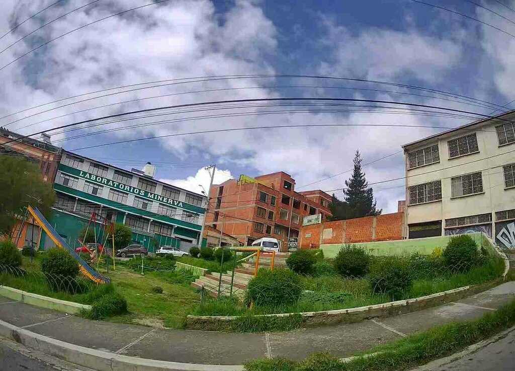 Tıbbi laboratuvarlar Laboratorios Minerva Srl, La Paz, foto