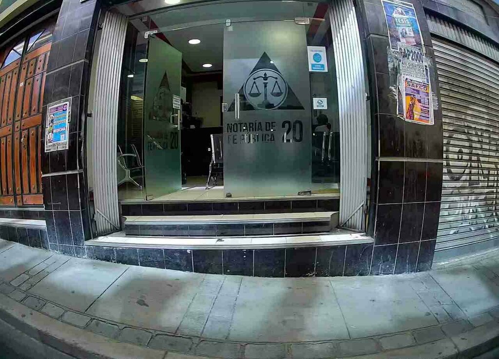 Noterler Notary of Public Faith No. 20, La Paz, foto