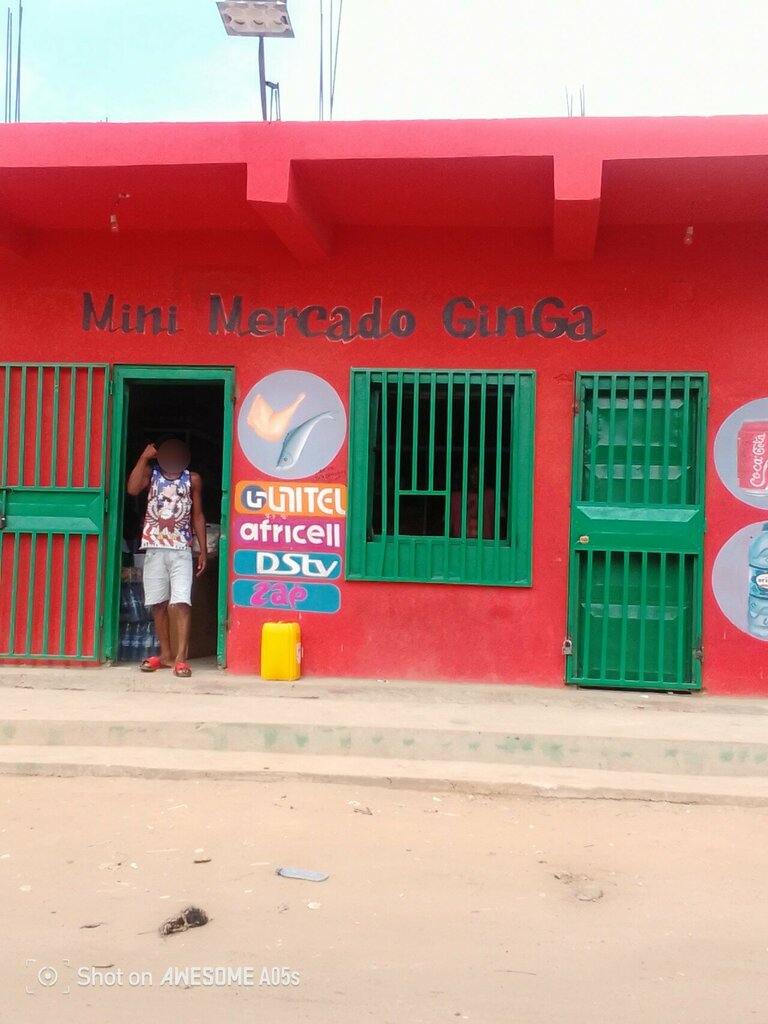 Büyük mağazalar Mini Mercado Ginga, Loanda, foto