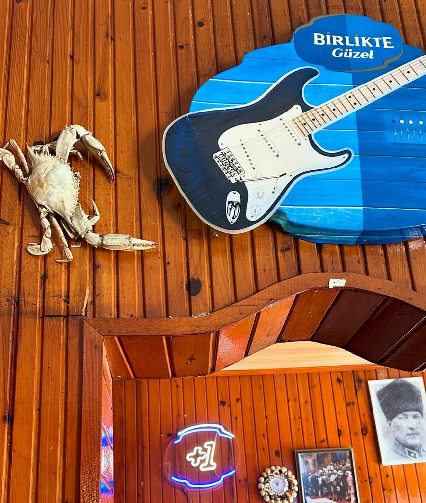 Alkollü içecekler Uçar ve Yengeç Fıçı Birahanesi, Silifke, foto