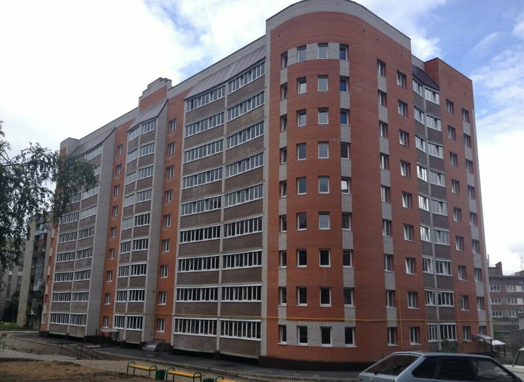 Konut blokları На ул. Краснодонцев, 28а, Cherepovets, foto