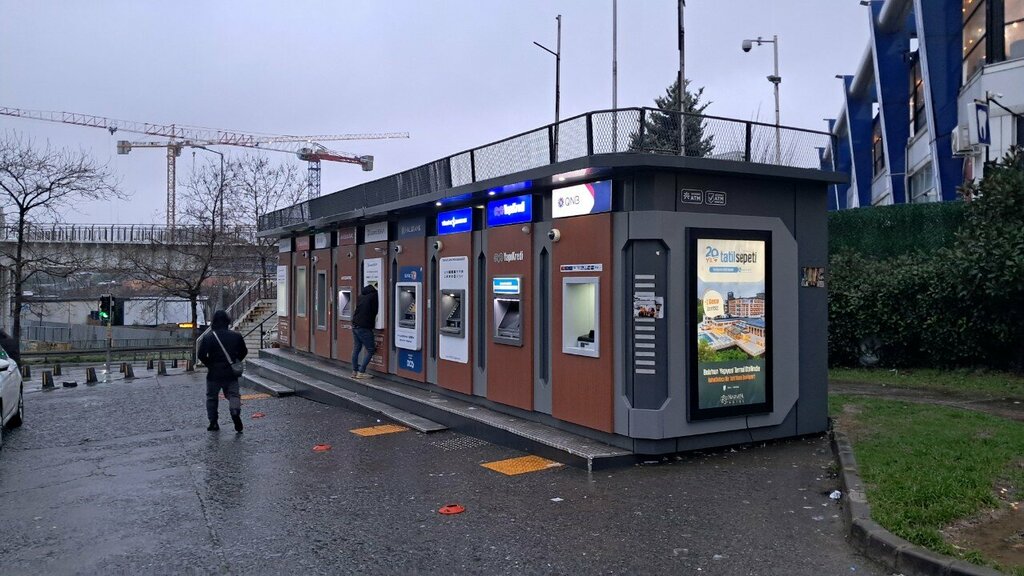 ATM'ler Türkiye İş Bankası ATM, İstanbul, foto