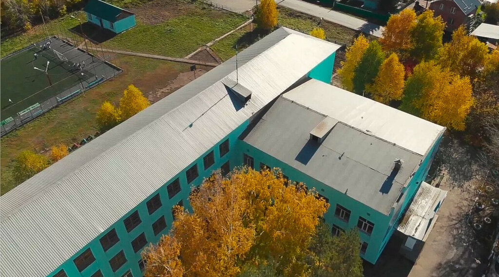 Ortaokul Beloevo Middle School No. 1, Doğu Kazakistan eyaleti, foto