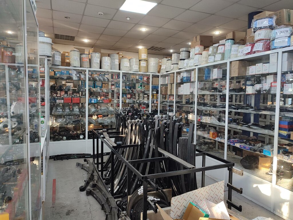 Otomobil yedek parçaları Автозапчасти для японских грузовиков, Abakan, foto