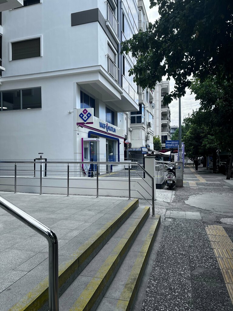 Banka Vakıf Katılım, İzmir, foto