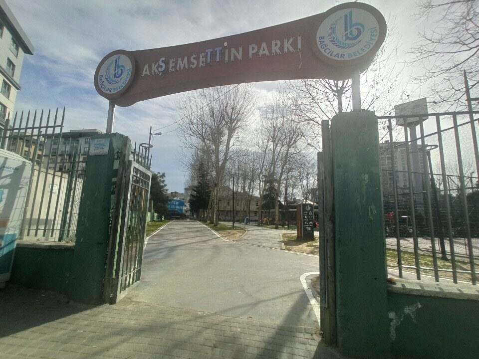 Parklar ve ormanlar Akşemsettin Parkı, İstanbul, foto