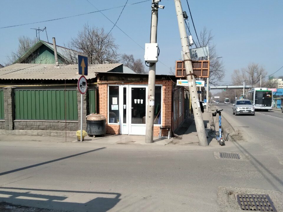 Fast food Tandyrnaya samsa, Almatı, foto