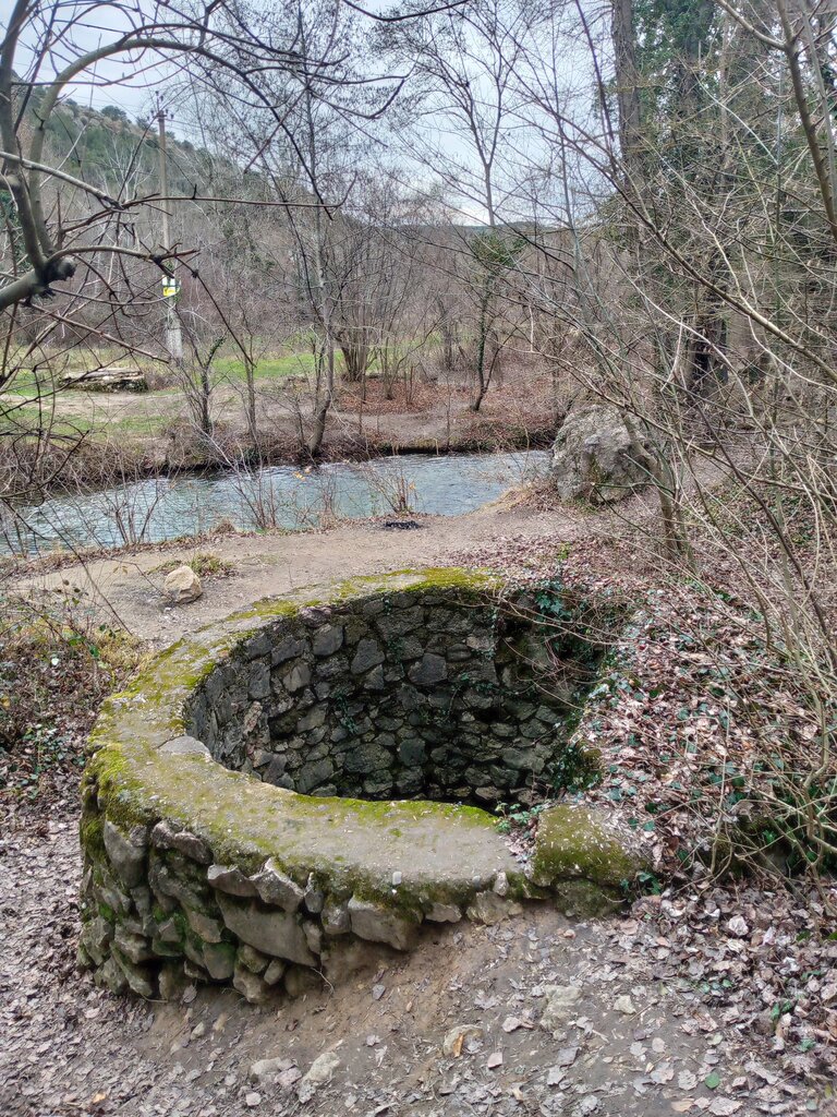 Kuyu Well, Sevastopol, foto