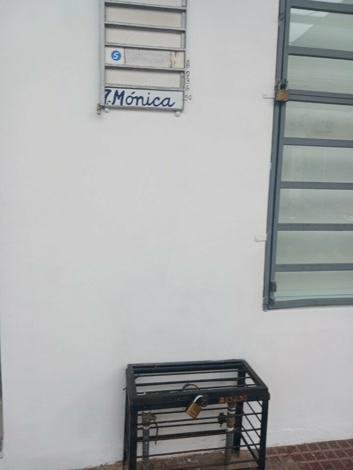 Dış giyim mağazası Tienda monica, Santa‑Krus, foto