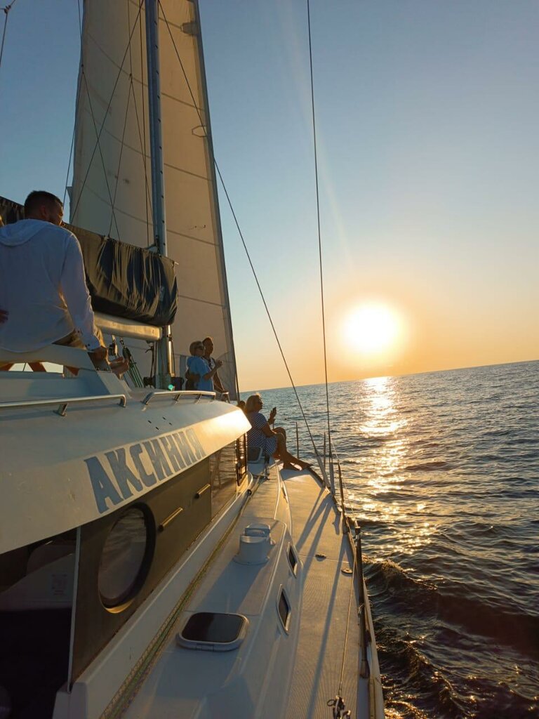 Seyahat acenteleri Boat trips-Sochi, Soçi, foto