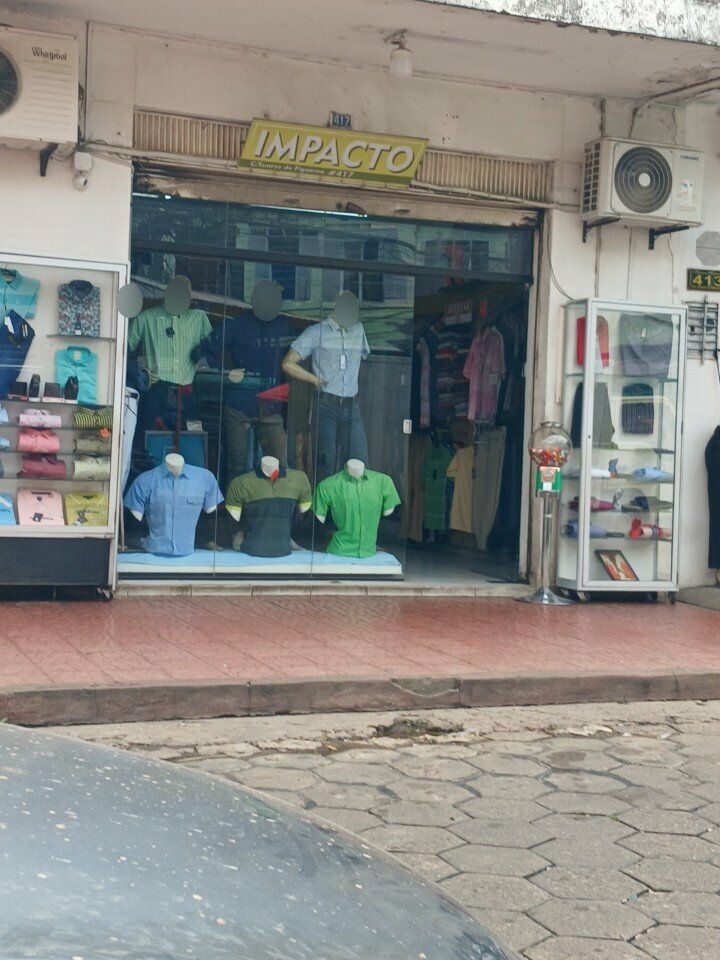 Dış giyim mağazası Impacto, Santa‑Krus, foto