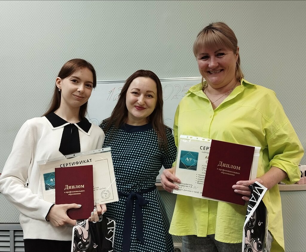 Kuaför meslek eğitimi Avp: manicure coach, Krasnoyarsk, foto