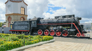 Паровоз Л-0977 (Orenburg Region, Abdulino, Privokzalnaya ploshchad), teknoloji anıtı  Abdulino'dan