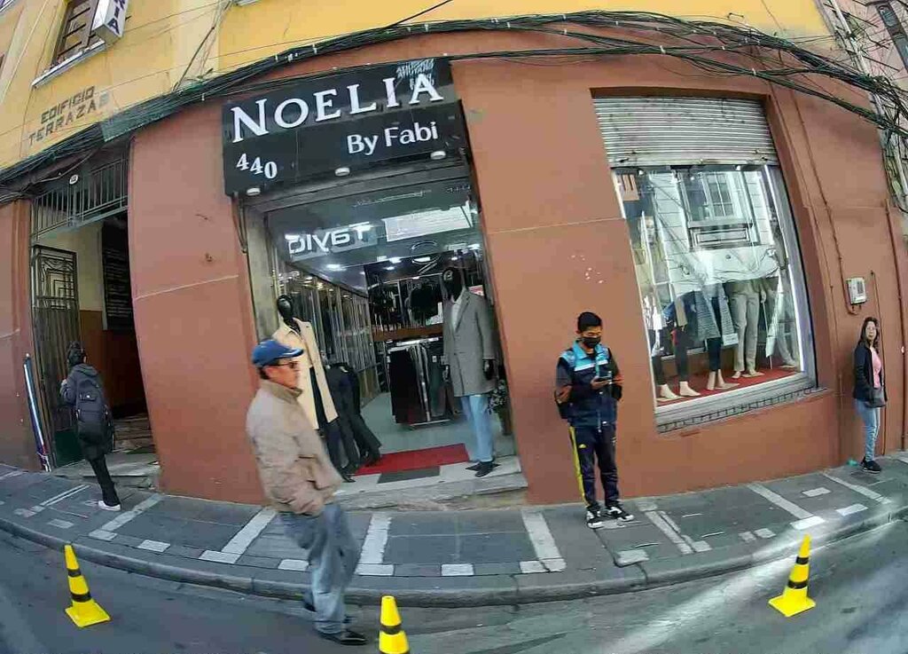 Giyim mağazası Noelia by Fabi, La Paz, foto