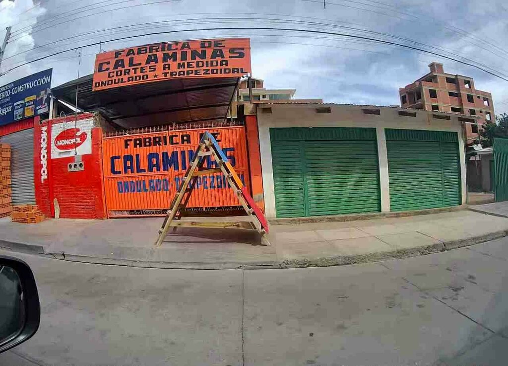 Hadde metal üretim ve satışı Calamina Factory, Cochabamba, foto