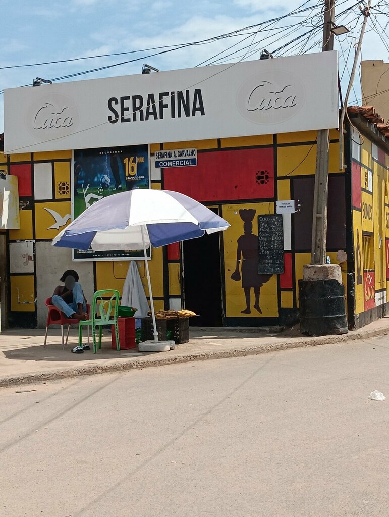 Bira dükkanı Serafina, Loanda, foto