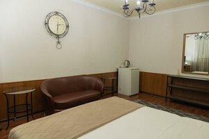 Usadba (Gamidov Avenue No:67А), otel  Makhachkala'dan
