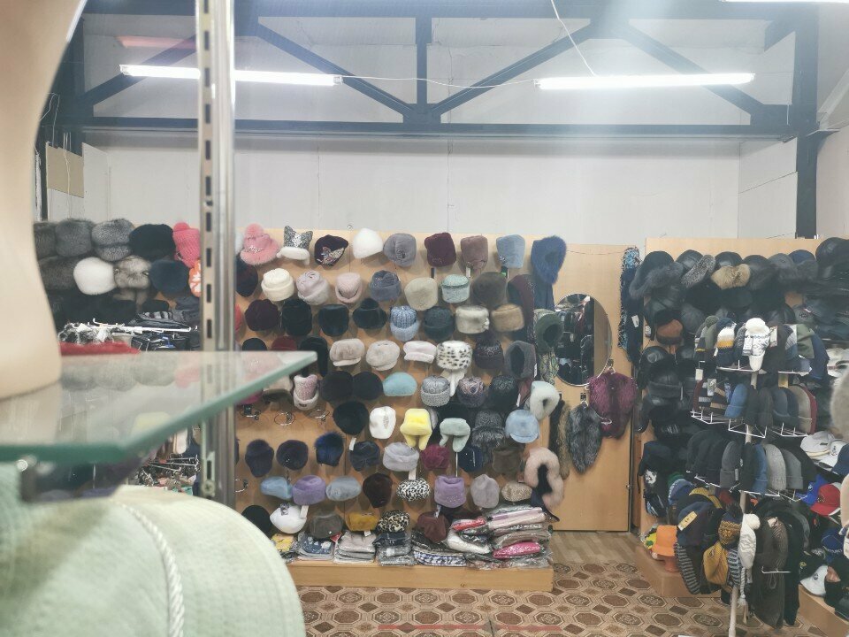 Şapka satan mağazalar Magazin golovnykh uborov, Krasnoyarsk, foto