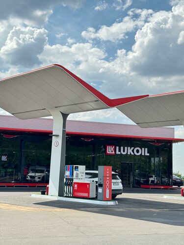 Benzin istasyonu Lukoil, Almatı, foto
