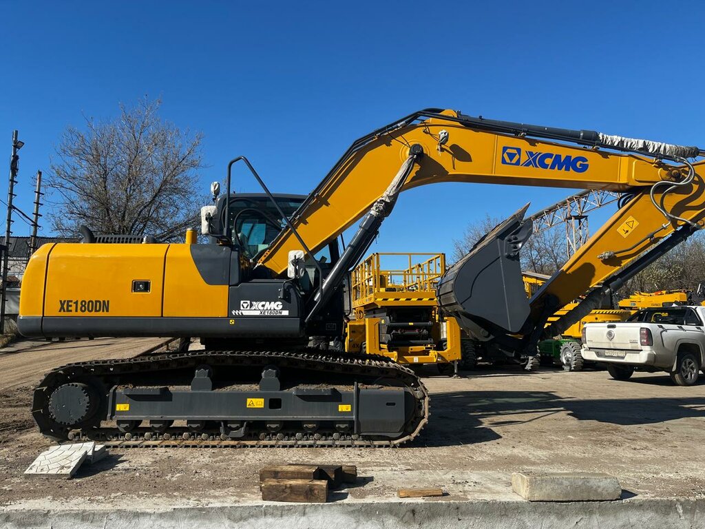 i̇nşaat ekipmanı kiralama LazaRrent, Moskova, foto