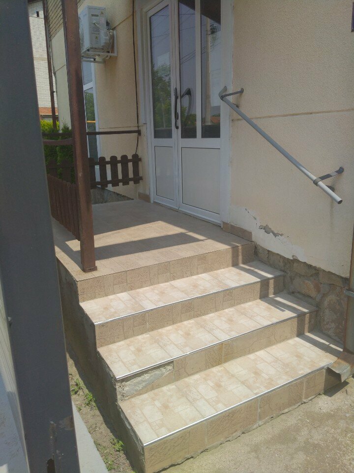Özel ağız ve diş sağlığı klinikleri ve muayenehaneleri Kreativ Dental, Novi Sad, foto