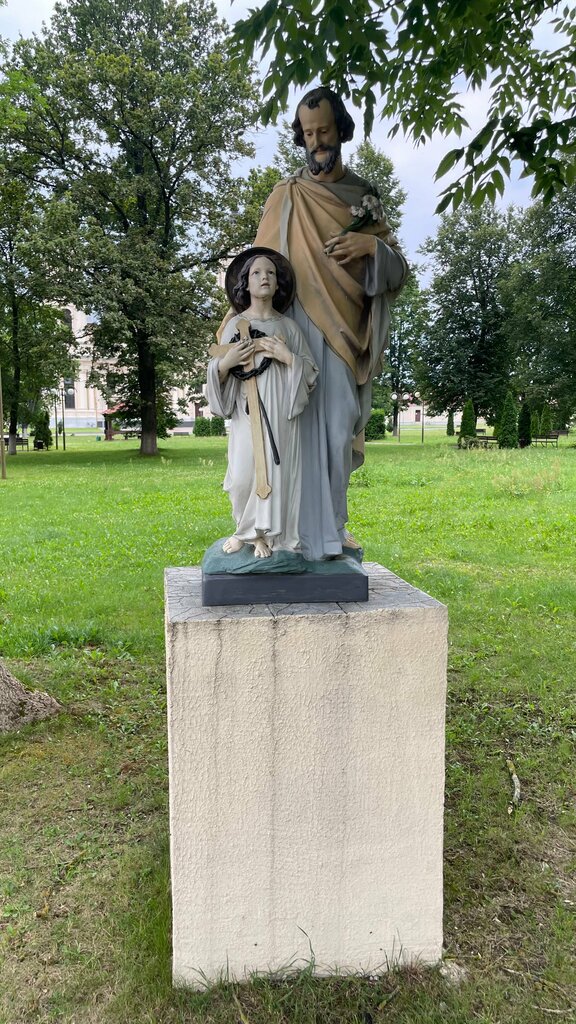 Park, sokak heykeli Святой Иосиф, Minskaya oblastı, foto