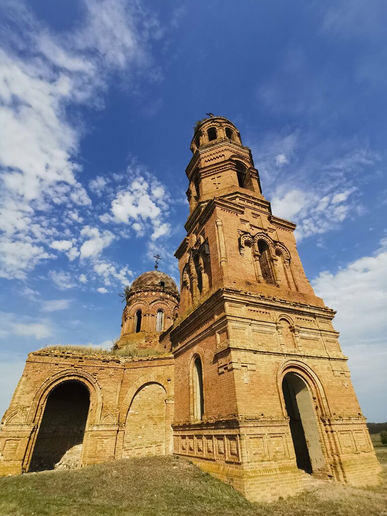 Ortodoks kiliseleri Церковь Петра и Павла в Еделеве, Ulyanovskaya oblastı, foto