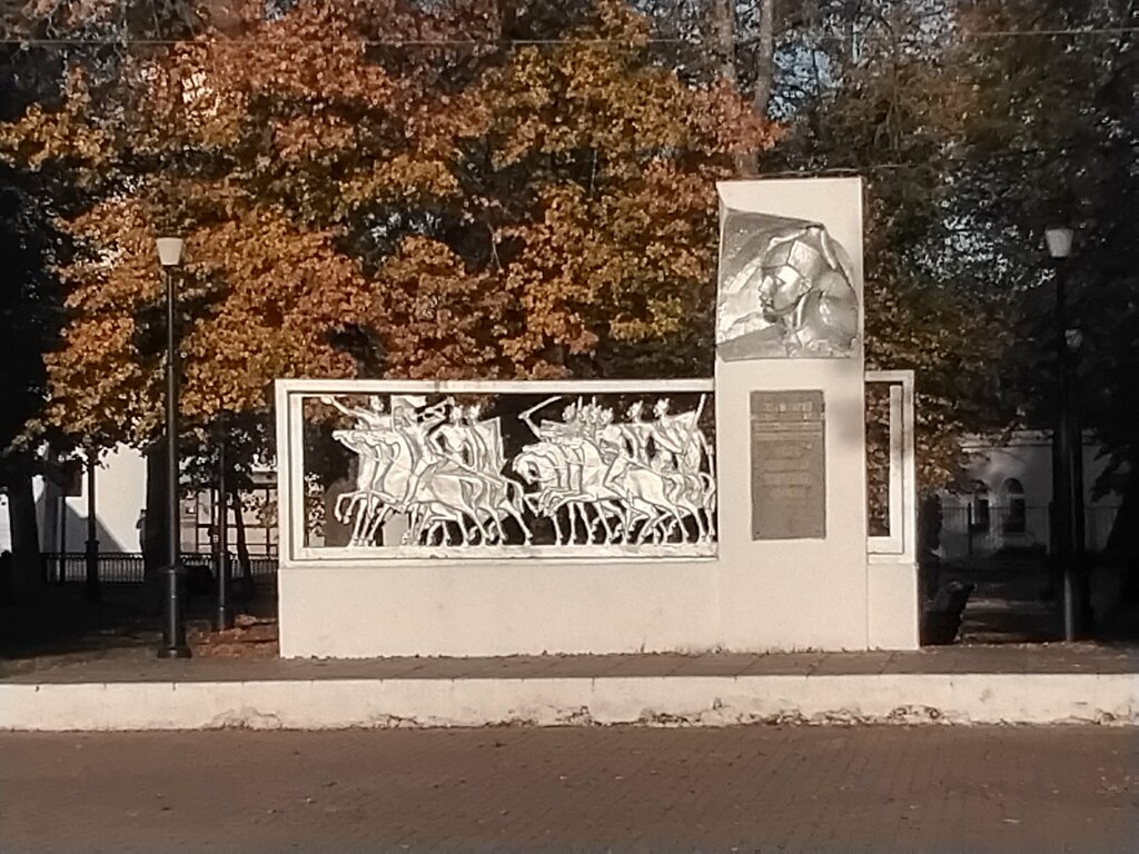 Anıt, heykel Комбриг С.М. Патоличев, Gorohovets, foto