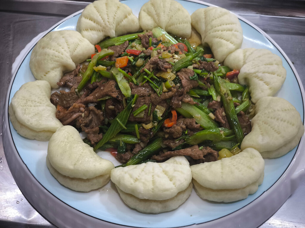 Kafe Sin Zyan' Dapandzhi, Almatı, foto